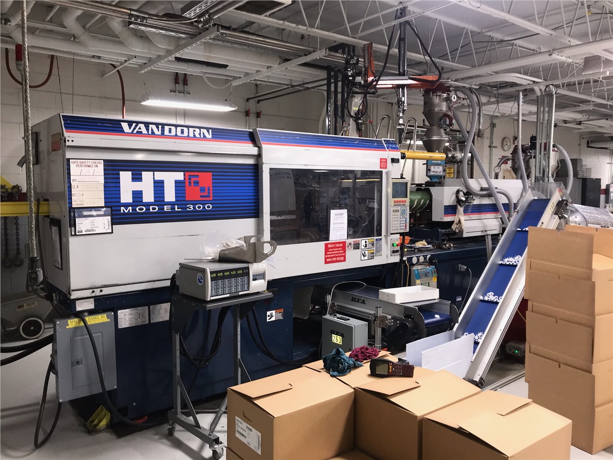 300 Ton Van Dorn Injection Molding Machine Model 300HT 25.4 Oz, New In ...