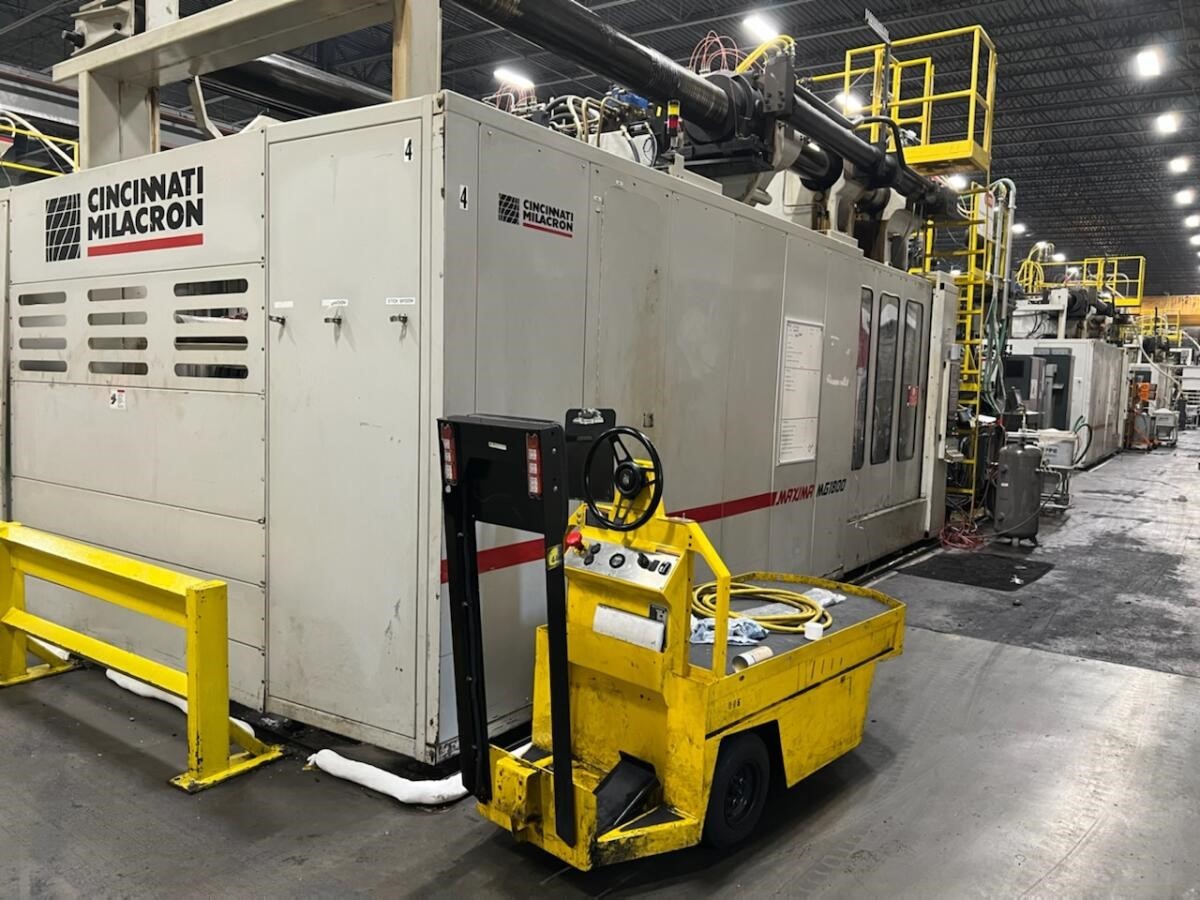 1800 Ton Cincinnati Milacron Maxima Injection Molding Machine Model ...