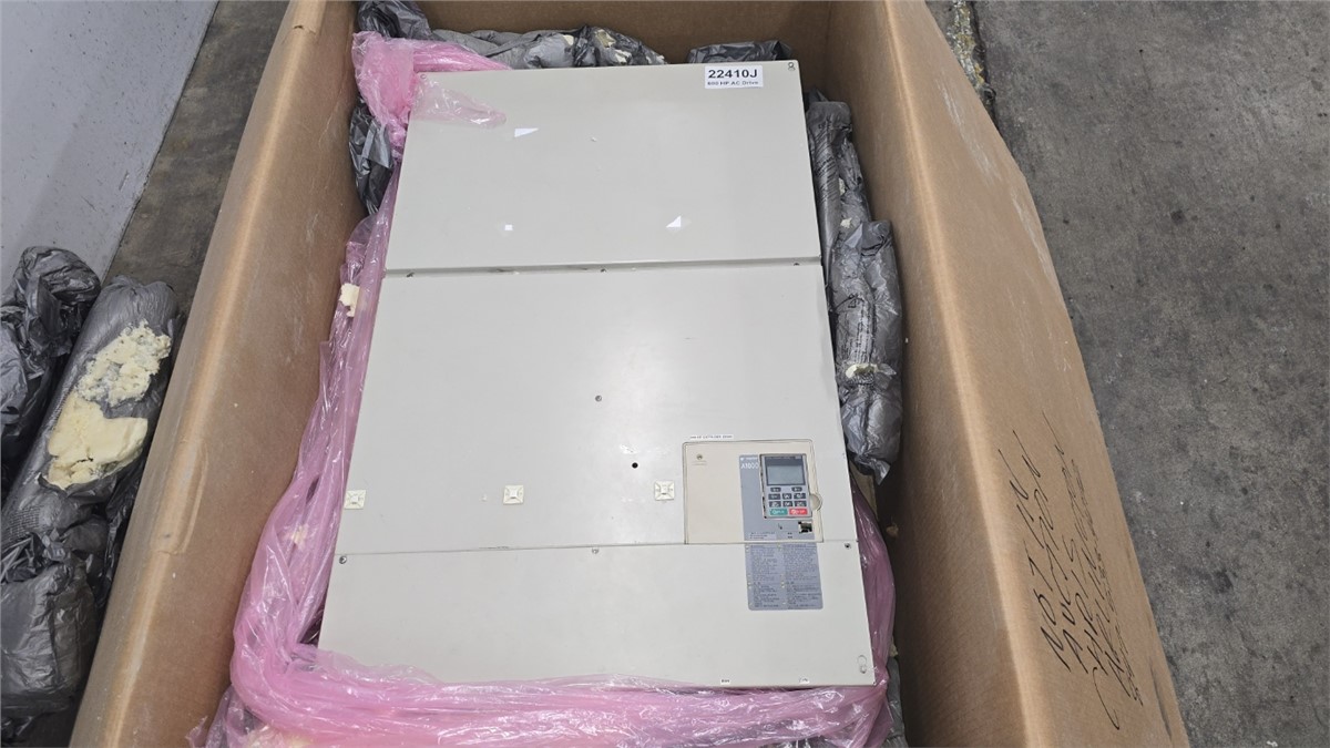 600 HP Yaskawa A1000 AC VFD, Model CIMR-AU4A0675AAA | Plastic Machinery ...